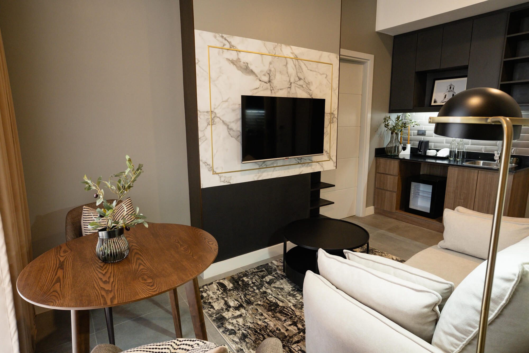 Book Premium Hotel Rooms in Cebu City - Amber Hotel