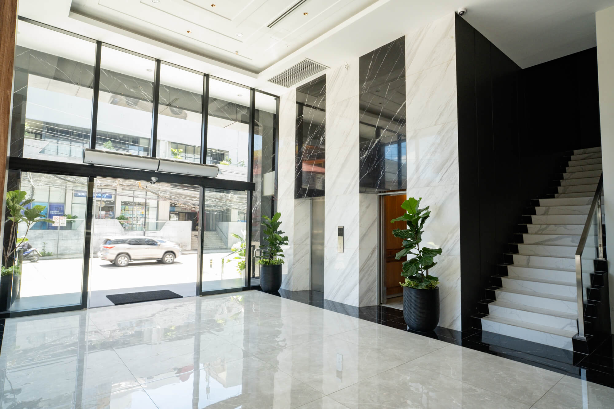 Explore Our Bedroom Gallery - Amber Hotel